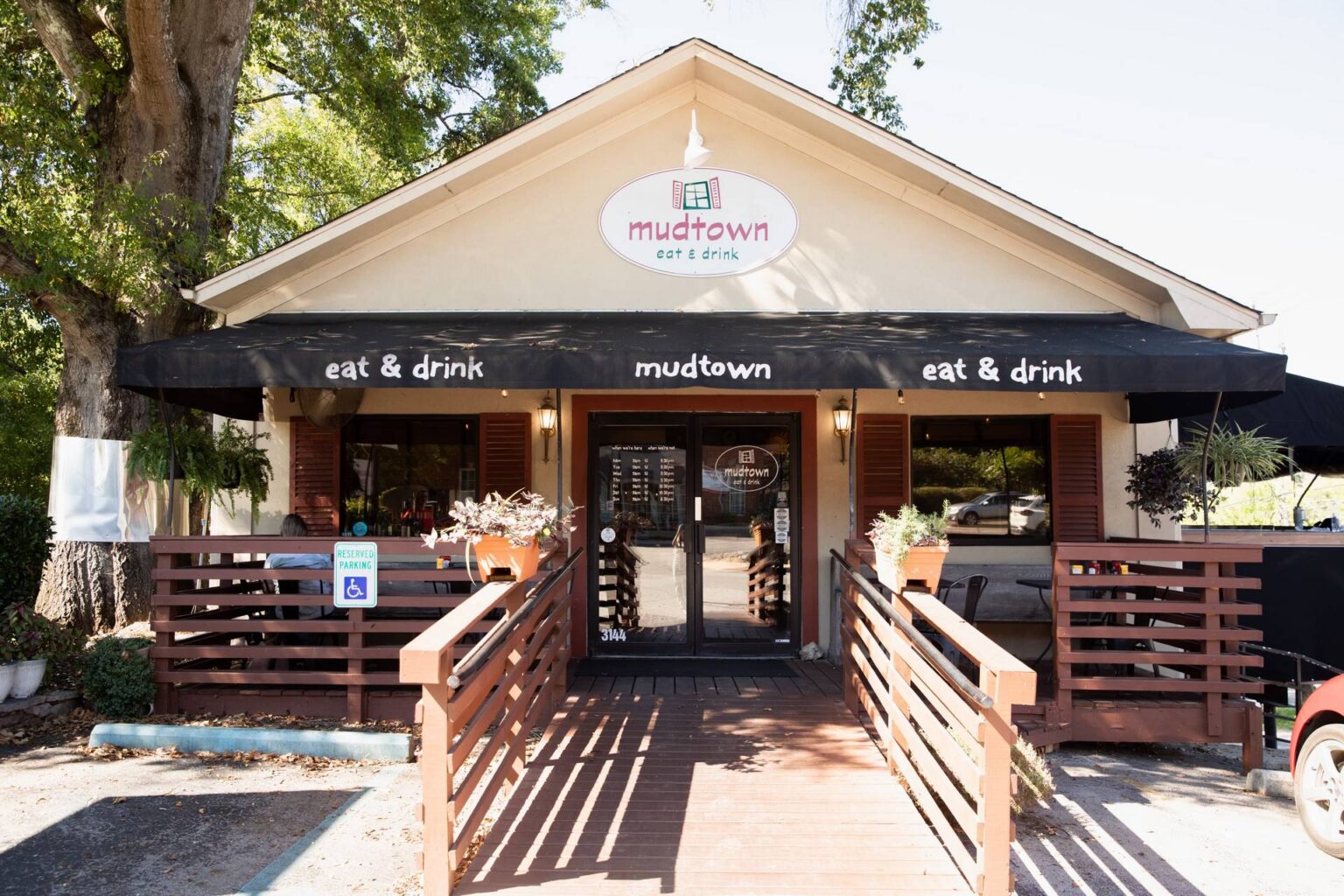 Mudtown Eat & Drink - Your Local Restaurant - Vestavia, AL